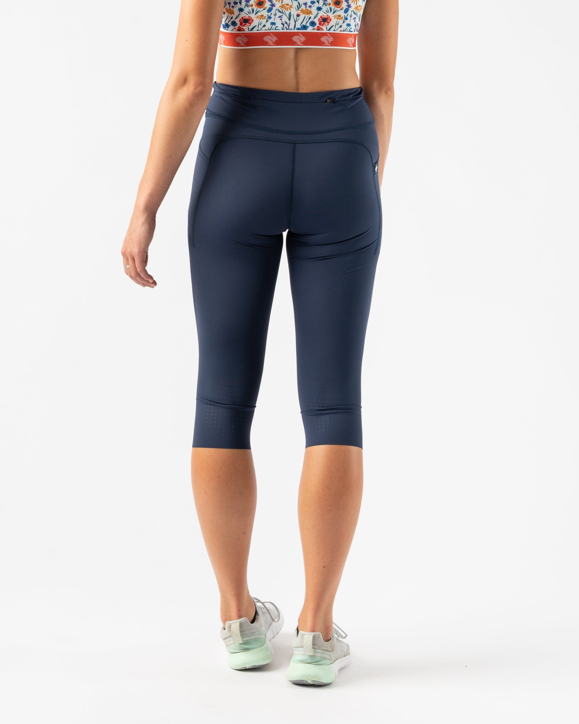 Women's Running Tights - Speed Capris - rabbit