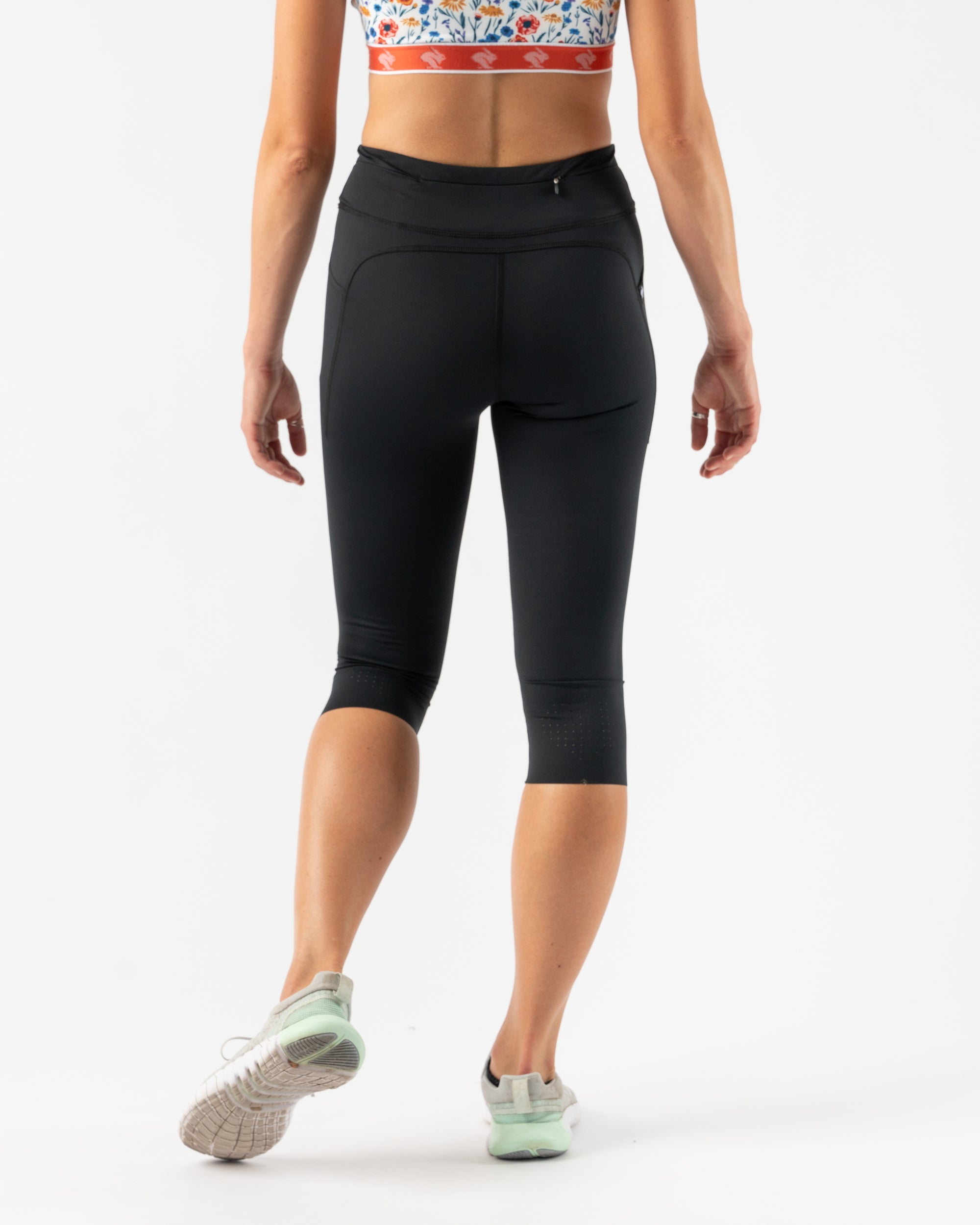 Women's Running Tights - Speed Capris - rabbit